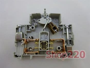 SF463 Hager Переключатель 63 А с промежуточным положением I-0-II